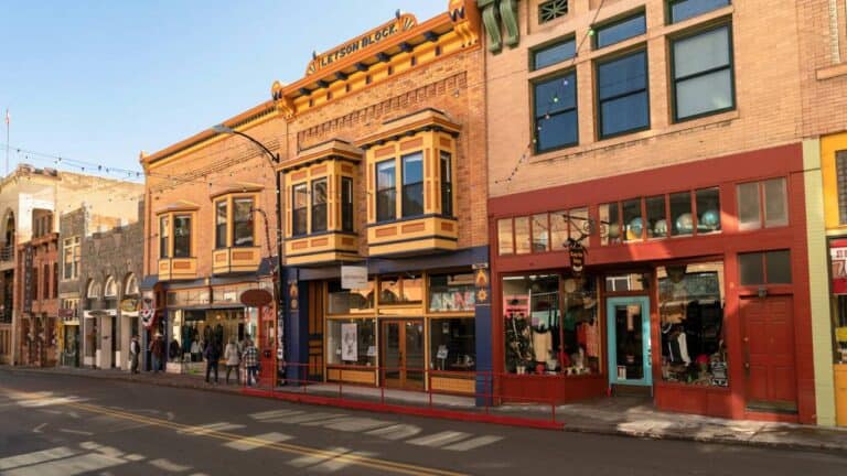 11 Towns With the Best Preserved Victorian Architecture in America ...