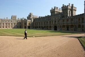 13 Most Breathtaking Medieval Castles Still Standing Around the World ...