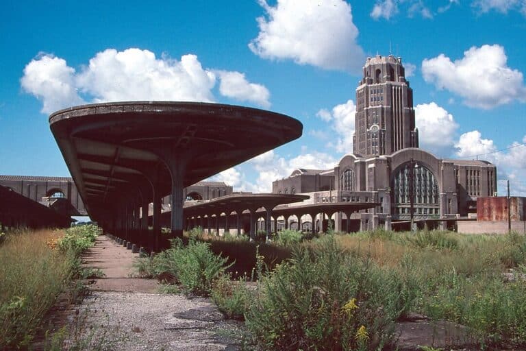 Buffalo Central Terminal, Buffalo, New York - Idyllic Pursuit