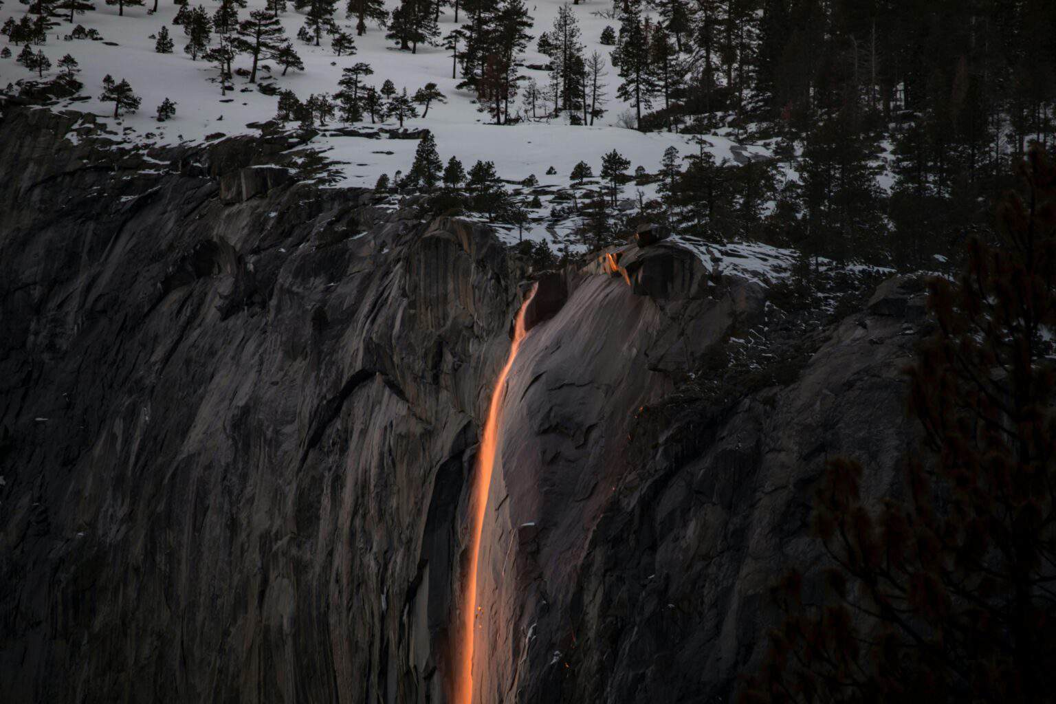 Yosemite Firefall Viewing Corridor in Yosemite National Park - Idyllic ...